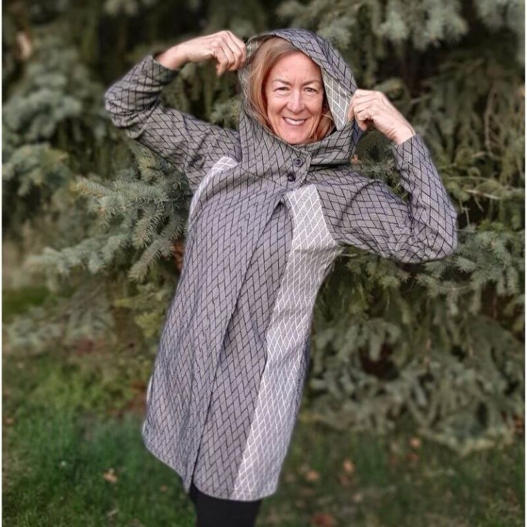 Rogue Cloak (Buttons and Blueprints) - Sew PDF