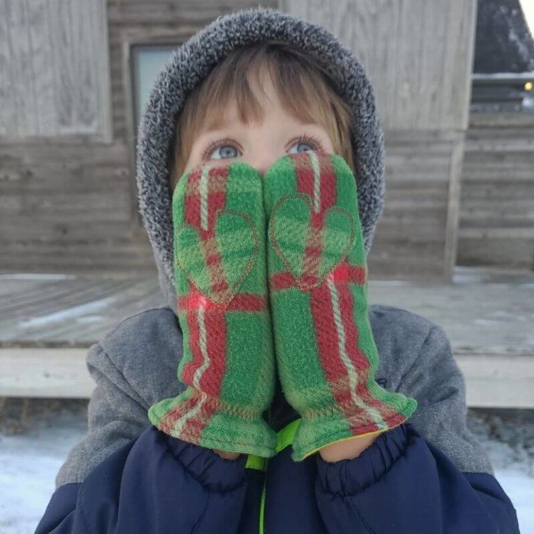 Overall Mittens SMALL sizes (Menta Sewing Patterns) - Sew PDF